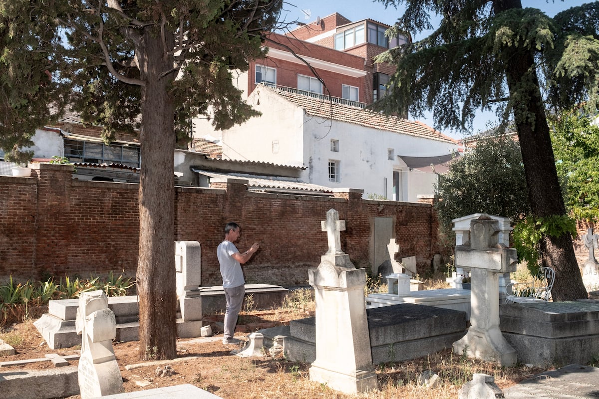 Cemeteries, gas stations and nightclubs no longer devalue the property ...